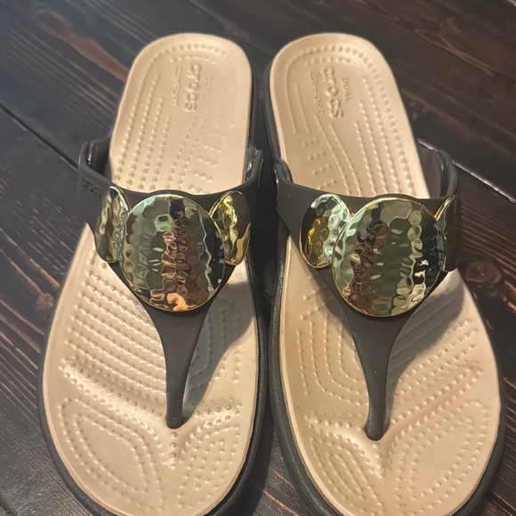 CROCS | Shoes | Crocs Gold And Brown Sandals With Textured Medallion ...